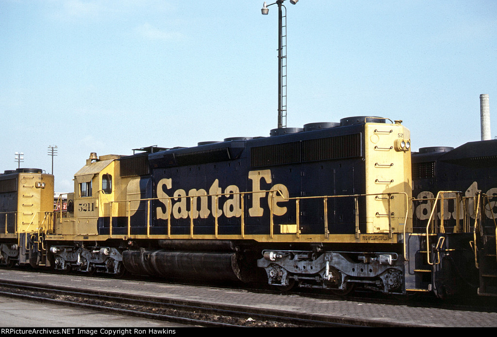 ATSF 5211